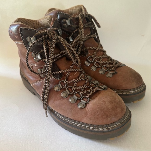 BONGO | Shoes | Vintage 9s Bongo Ronnie Hiking Boots Stacked Rugged ...